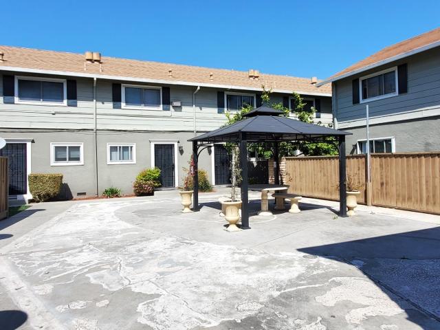 3501 Lafayette Street