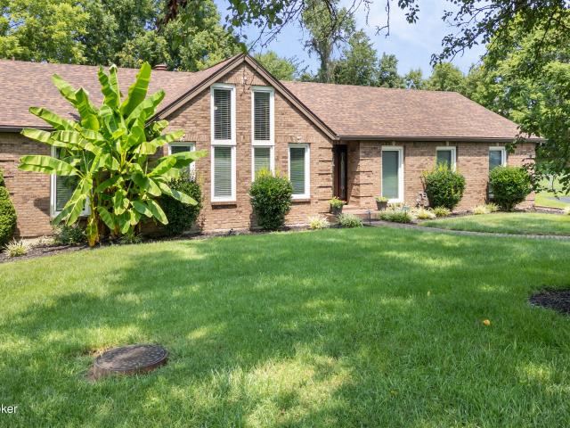 3501 Locust Ct