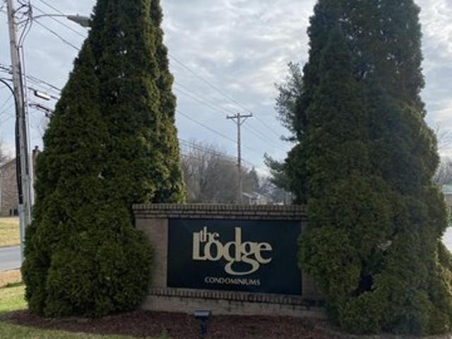3501 Lodge Ln Apt 203, Louisville, KY 40218