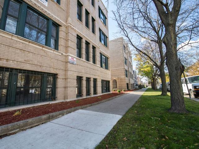 3501 W Adams 2 Bedroom Apartment for Rent at 3501 W Adams St, Chicago, IL 60624 East Garfield Park