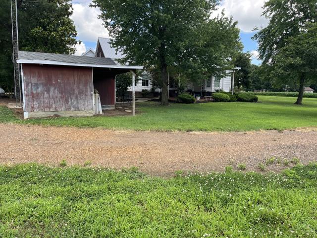 3501 W Highway 21
