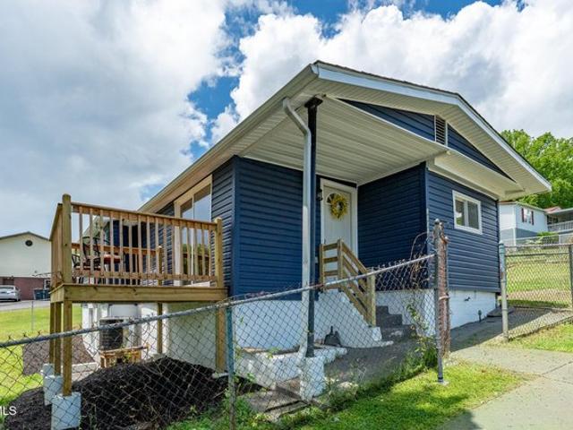 3501 Watterson St, Kingsport, TN 37660