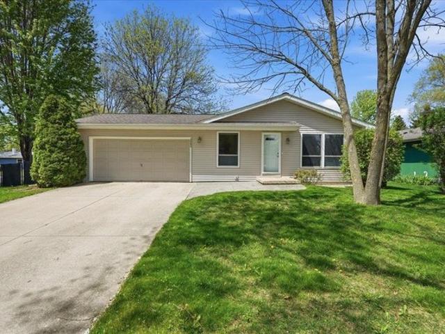 3502 Old Gate Rd, Madison, WI 53704