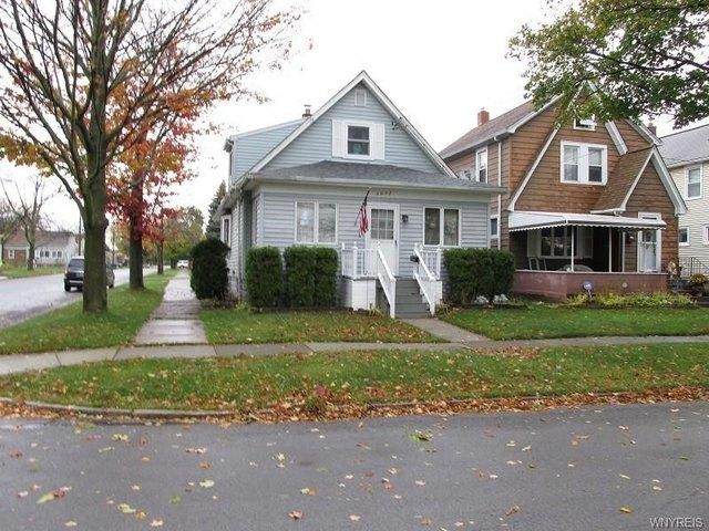 3502 Ontario Ave, Niagara Falls, NY 14305