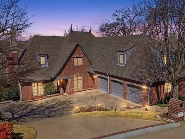 3502 E 102nd Pl, Tulsa, OK 74137