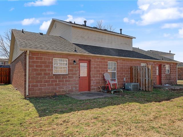 3502 SW Landau Court