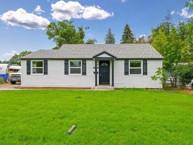 3503 N Dale Rd, Millwood, WA 99212