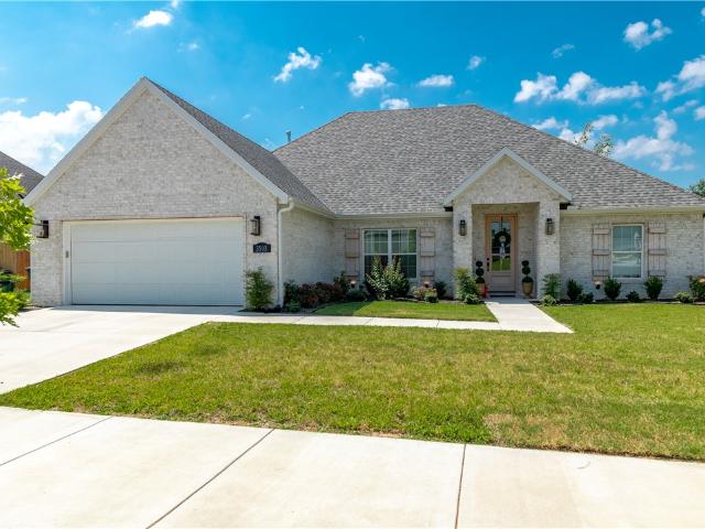 3503 E Lexus Drive