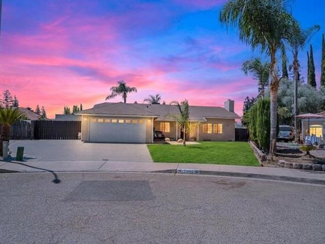 3503 Woodrow St, Selma, CA 93662