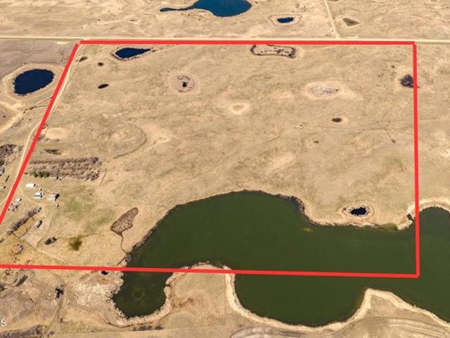 350 20th St NE, Butte, ND 58723