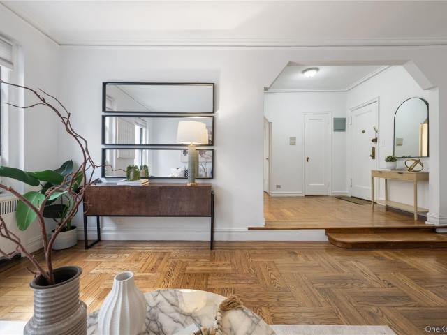 350 Cabrini Boulevard 7N