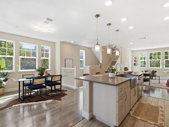 350 Circuit Way, Mountain View, CA 94043