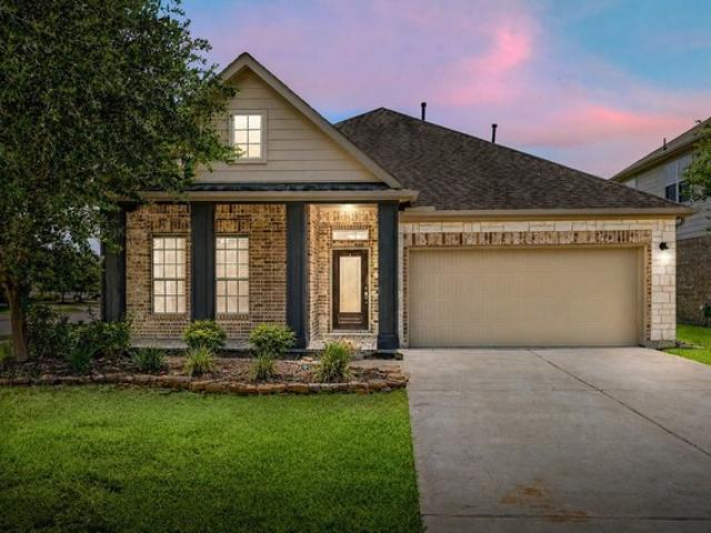 350 American Black Bear Dr, Crosby, TX 77532