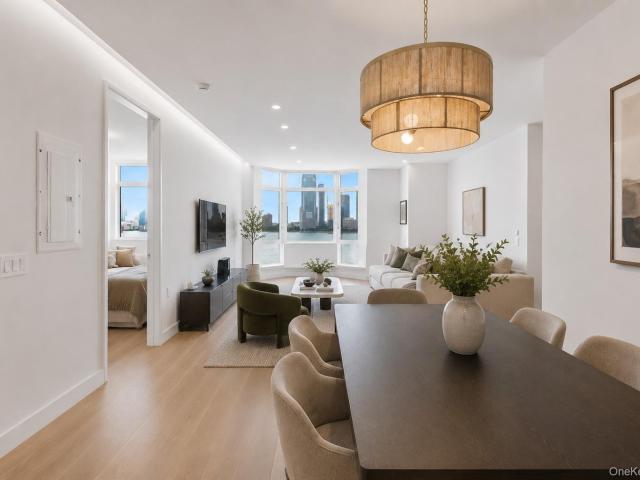 350 Albany Street 10BC
