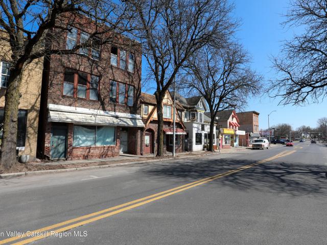350 Broadway