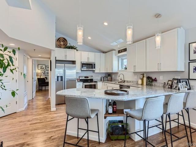 350 Detroit St Apt 204, Denver, CO 80206