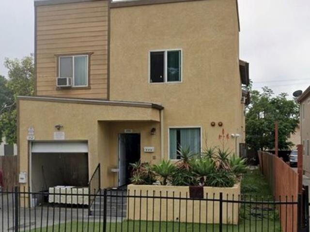 350 E 105th St, Los Angeles, CA 90003