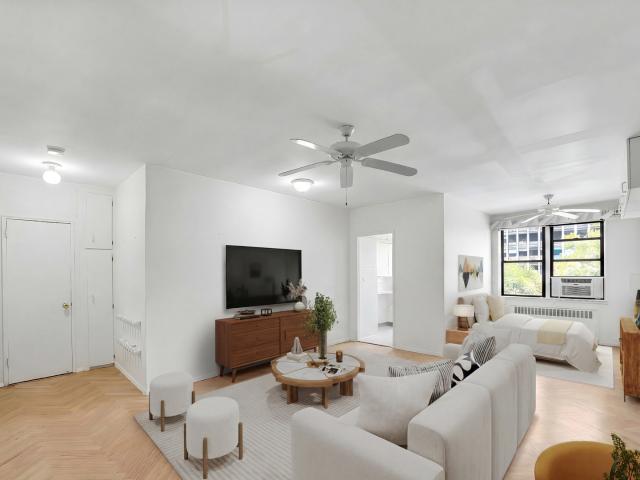 350 E 30TH Street 2T