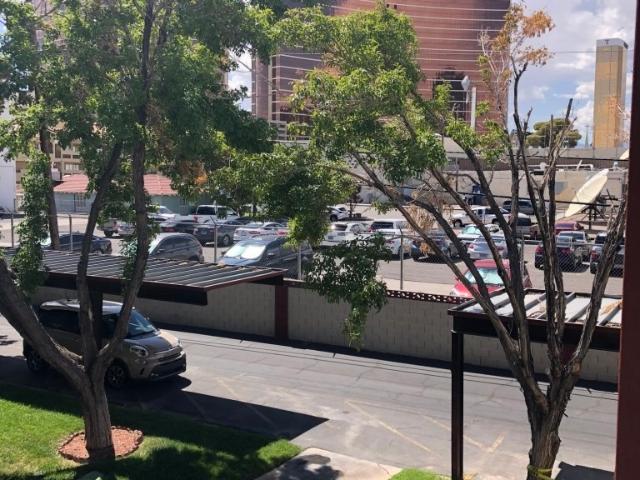 350 e desert inn road h201