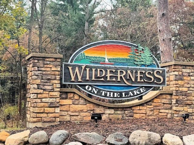 350 E Hiawatha Drive