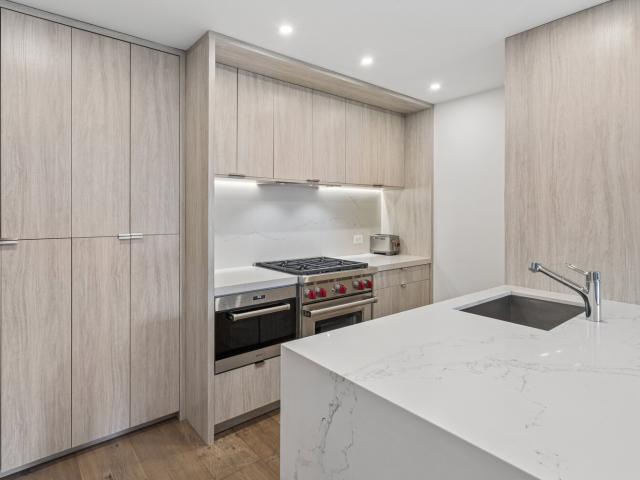 350 East 82nd Street, New York, NY