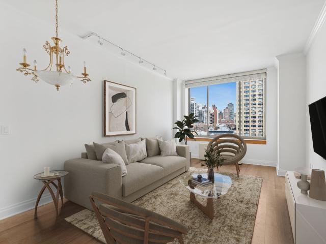 350 East 82nd Street, New York, NY
