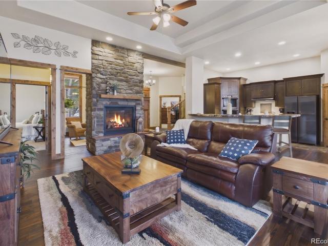 350 Foxtail Drive