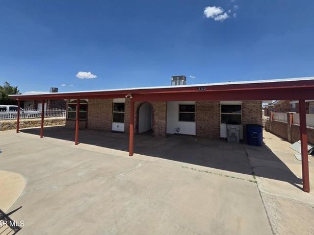 350 Hourglass Dr, El Paso, TX 79915