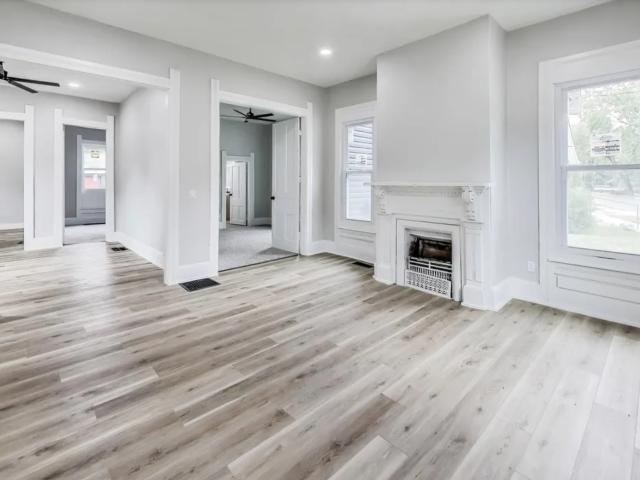 350 Johnson Avenue