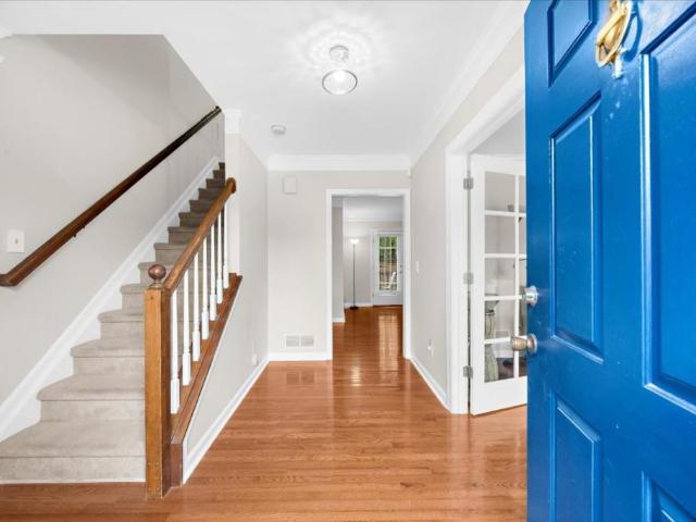 350 Oak Terrace