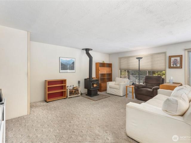 350 Olympic Drive E
