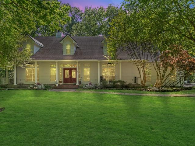 350 Lago Trace Dr, Huffman, TX 77336 | MLS #2509 | Compass