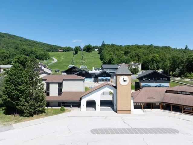 350 Mountain Rd Unit B206, Ludlow, VT 05149