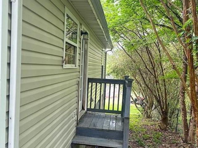 350 Matt Circle SE