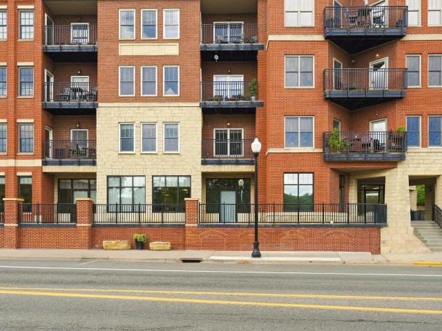 350 Main Street N # 242