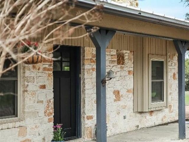 350 Medlin Creek Loop, Dripping Springs, TX