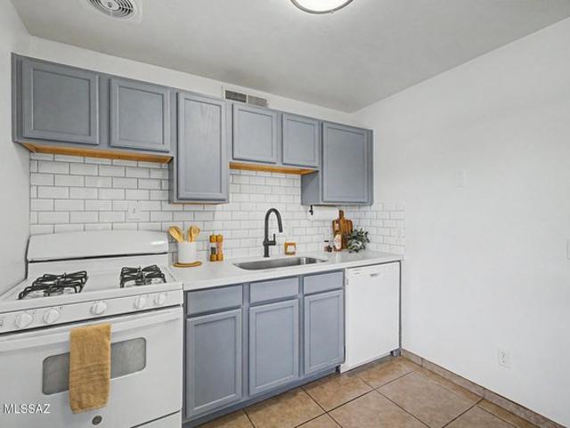 350 N Silverbell Rd Apt 86, Tucson, AZ 85745