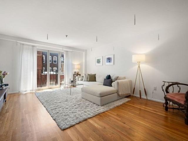 350 North St Unit 403, Boston, MA 02113