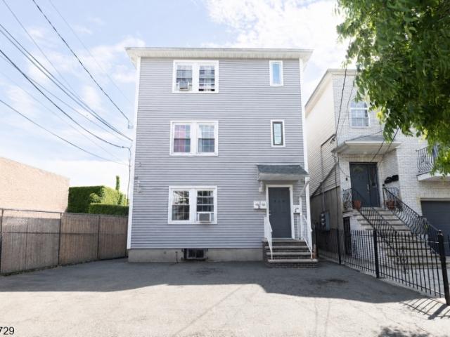 350 New St