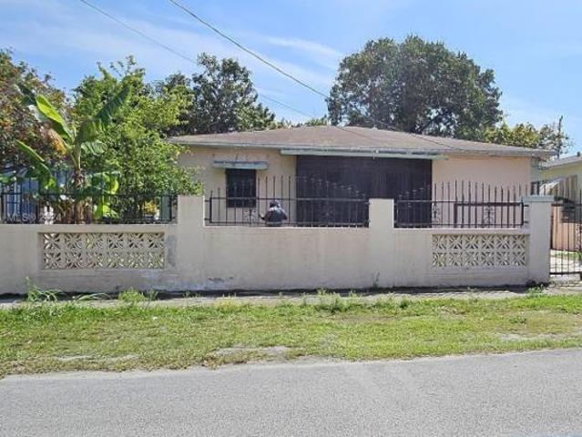 350 NW 80th St, Miami, FL 33150