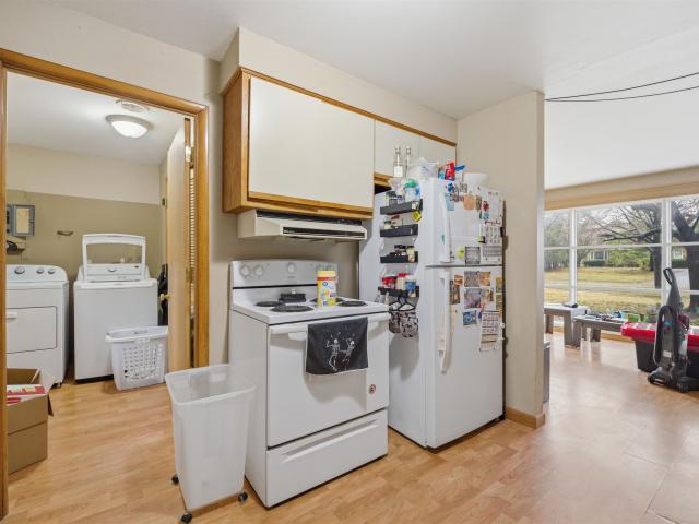 350 s green bay road