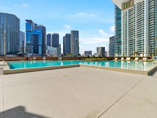 350 S Miami Ave #4009, Miami, FL 33130