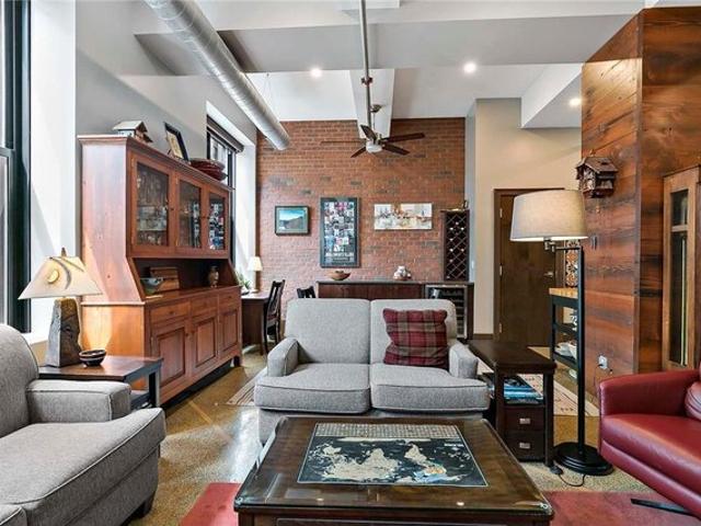 350 Saint Peter St Unit 606, Saint Paul, MN 55102
