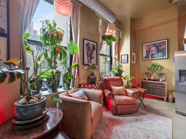 350 Saint Peter Street # 511
