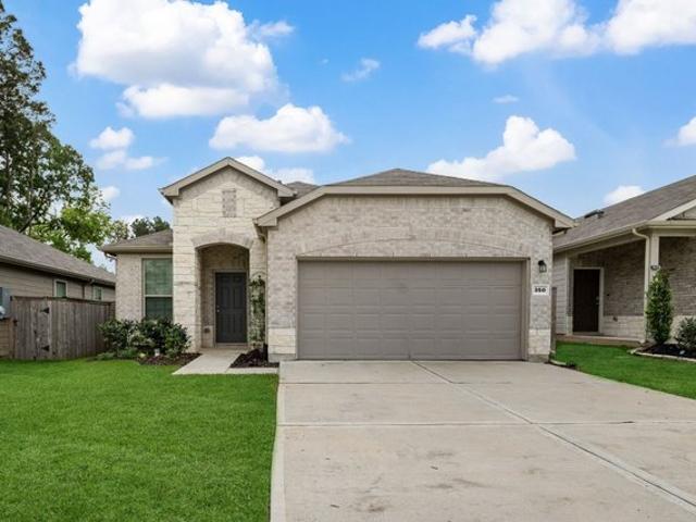 350 Shady Cedar Hill Ln, Willis, TX 77378