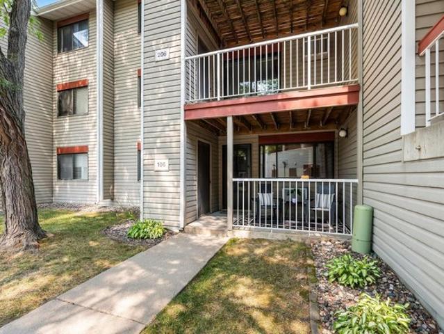 350 Shelard Pkwy Unit 106, Saint Louis Park, MN 55426