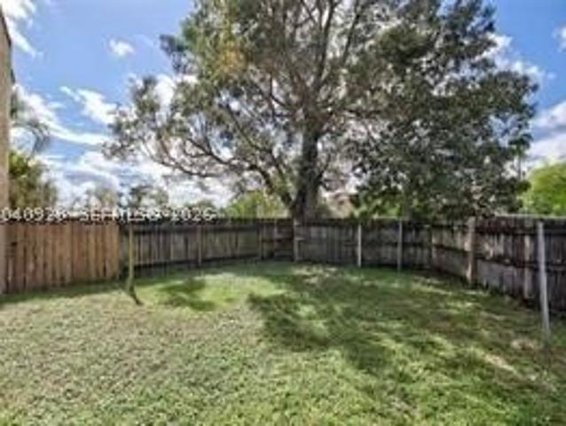 350 Sunshine Dr, Coconut Creek, FL 33066