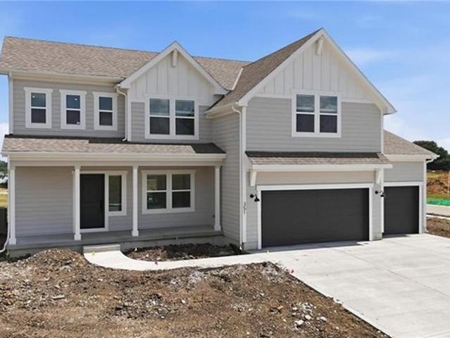 350 SW Amara Dr, Blue Springs, MO 64064