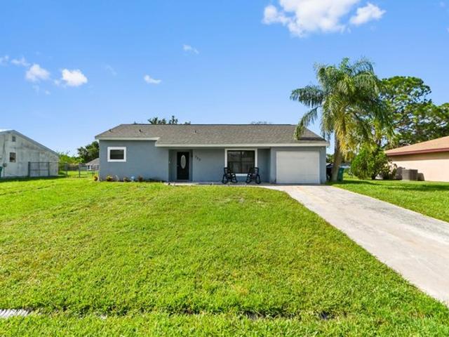 350 SW Homeland Rd, Port Saint Lucie, FL 34953