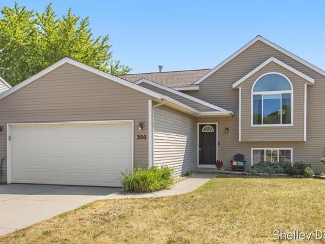 350 Pioneer Trl NE, Cedar Springs, MI 49319